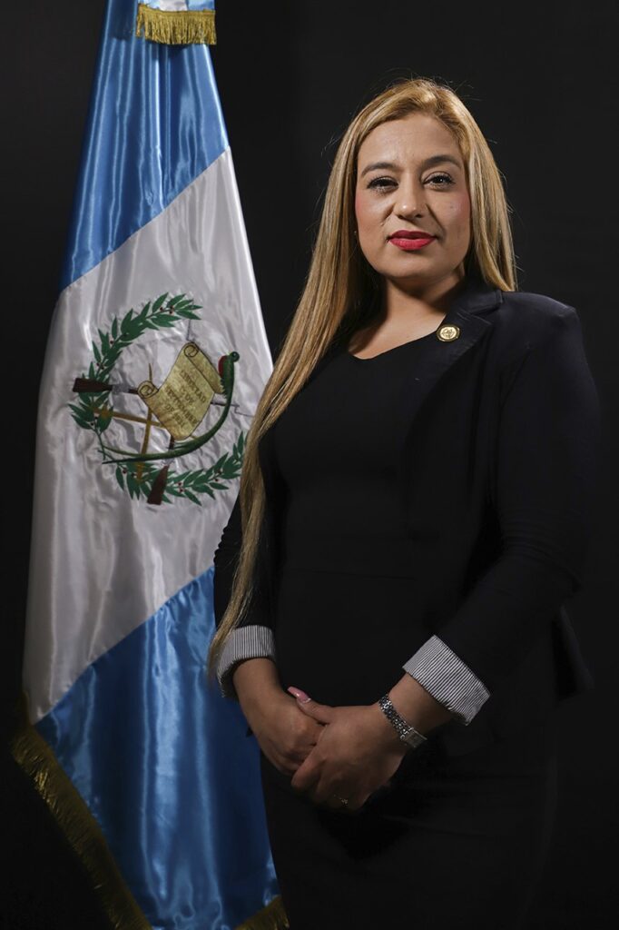 Greicy Domenica De León De León - Guatemala Visible